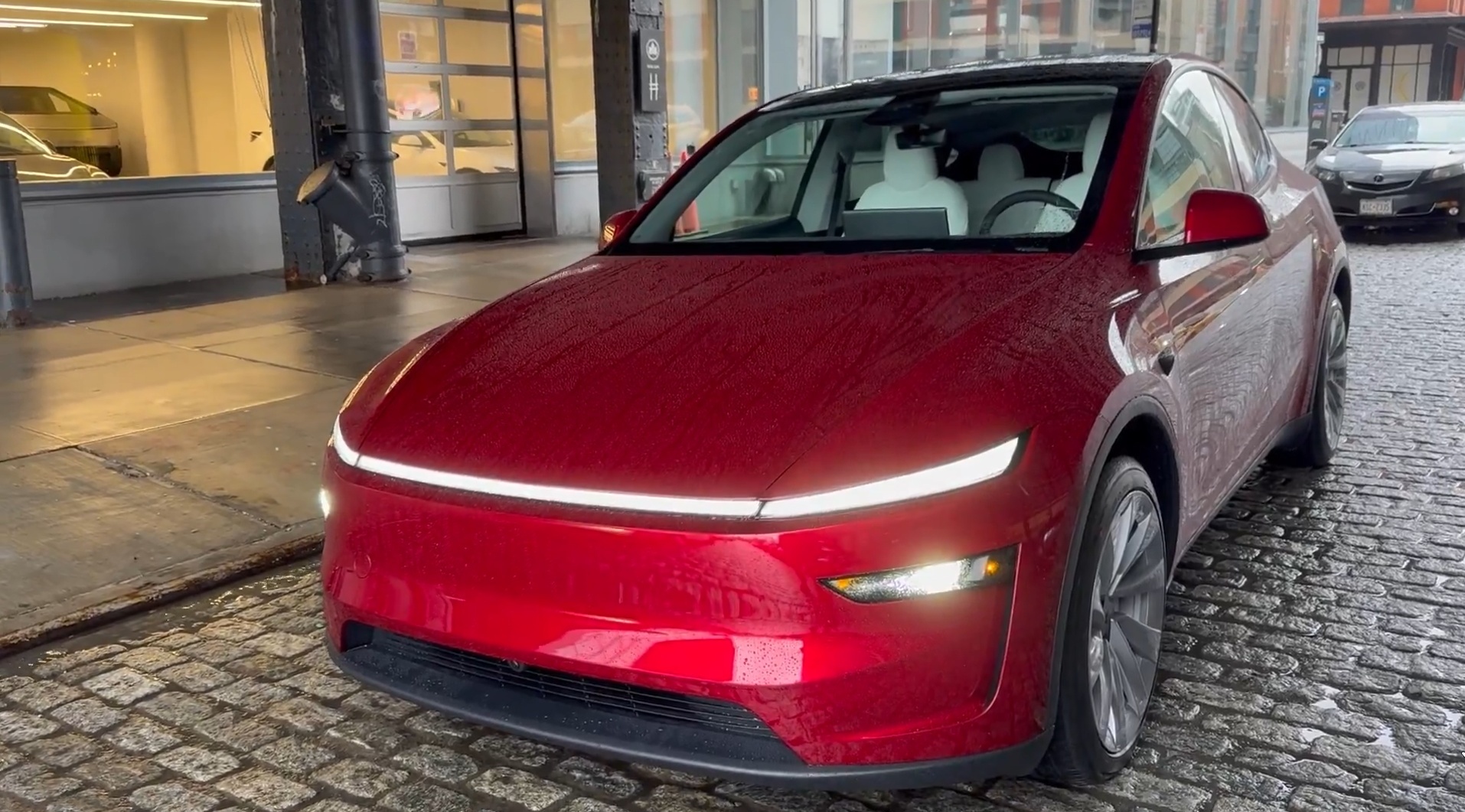 Nowa Tesla Model Y, wrażenia: cichsza niż Model X, wycieraczki całkiem ... Nowa Tesla Model Y, wrażenia: cichsza niż Model X, wycieraczki całkiem ...